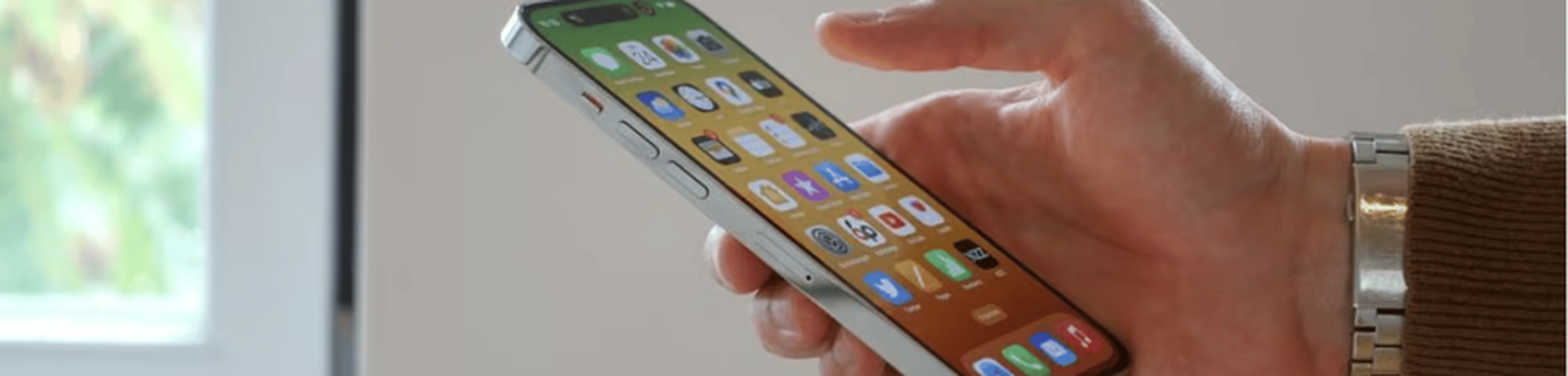 Reviewing the iPhone 14 in 2024 - Is it worth it? | Back Market